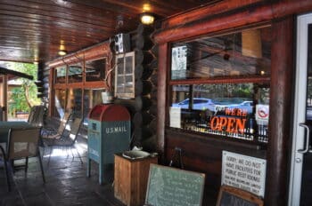 Patrick Creek Historic Lodge Stay at Six Rivers National Forest