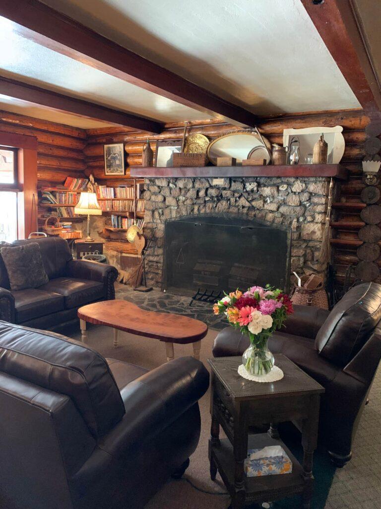Patrick Creek Historic Lodge Stay at Six Rivers National Forest