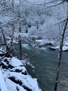 Patrick Creek Historic Lodge Stay at Six Rivers National Forest